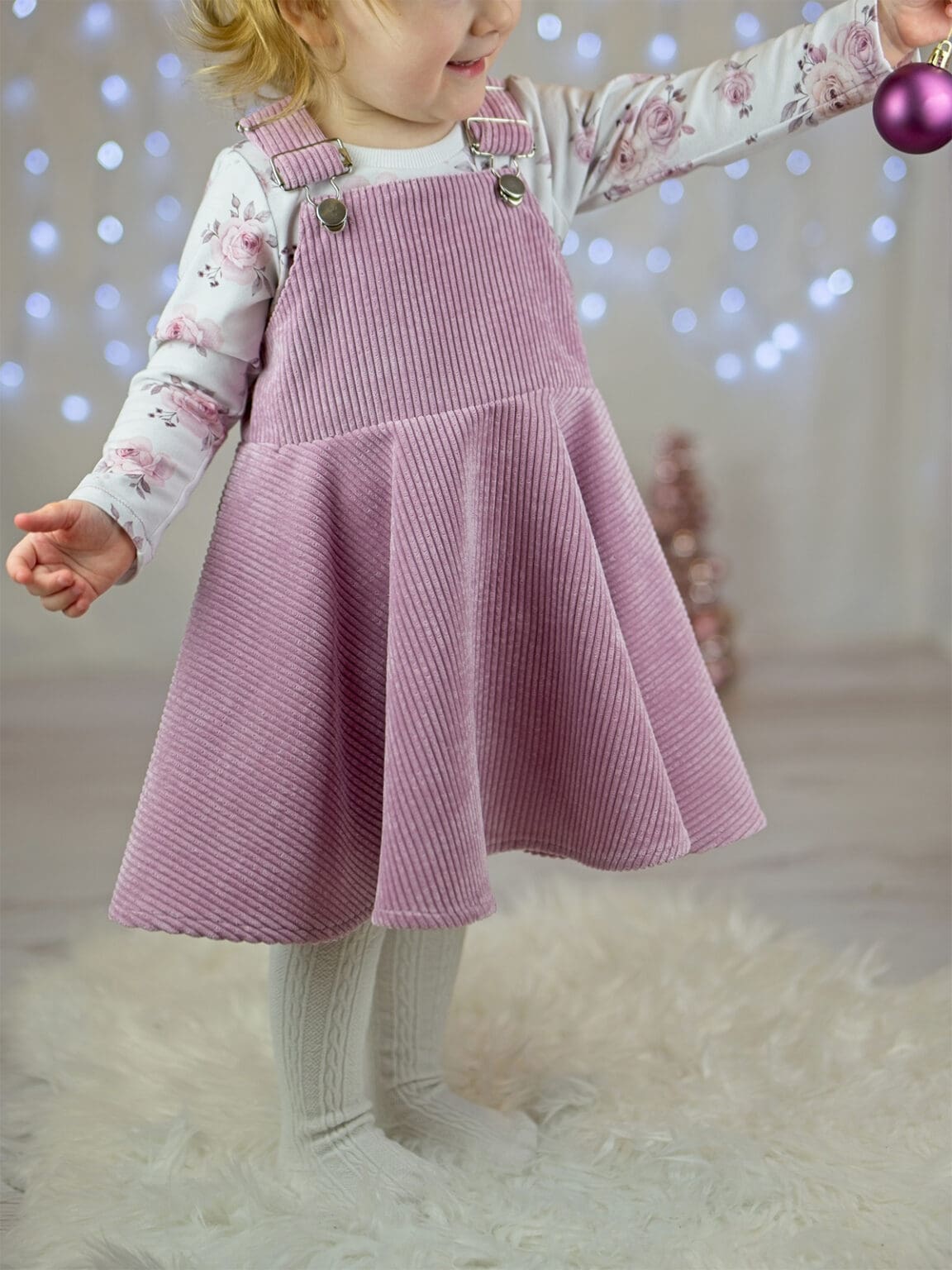Schnittmuster Twirly Latz - Latzkleid für Kinder | Schleiferlwerk