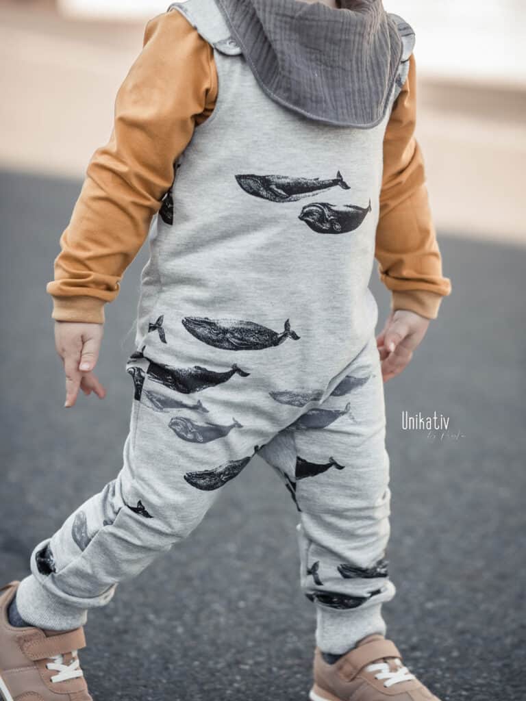 Papierschnittmuster Happy Baby Strampler | Schleiferlwerk